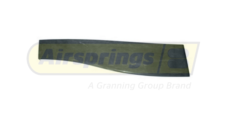 IVECO RH SIDE PANEL UNDER DOOR